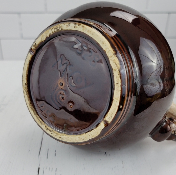 Mccoy | Accents | Vtg Mccoy Pottery 7528 Brown Drip Glazed Pitcher ...